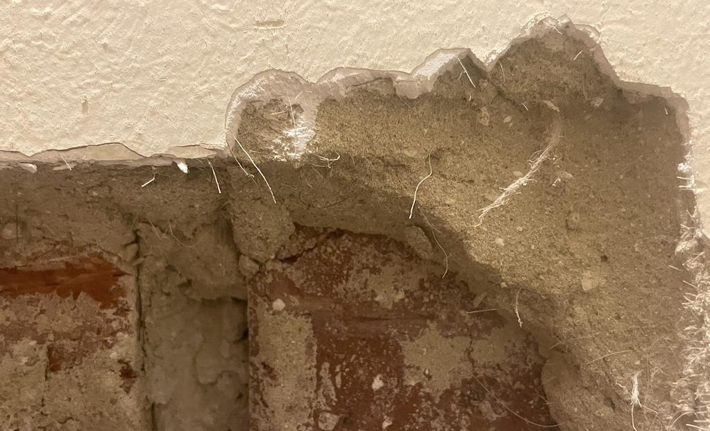 Asbest in pleisterwerk herkennen en correct verwijderen | Paint & Stuc